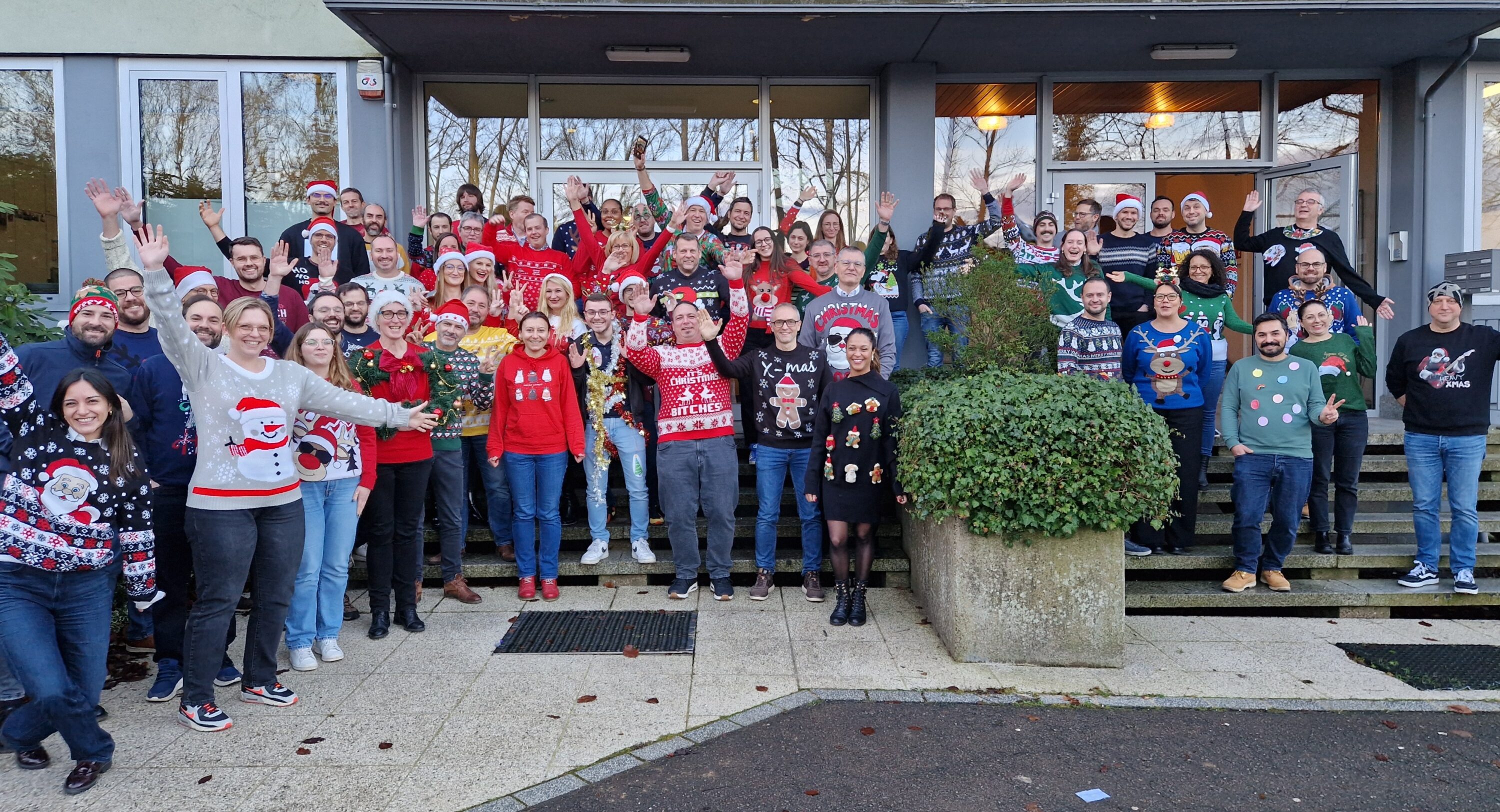 🎄 Évènement du « pull moche de Noël » chez TR-Engineering ! - TR ...
